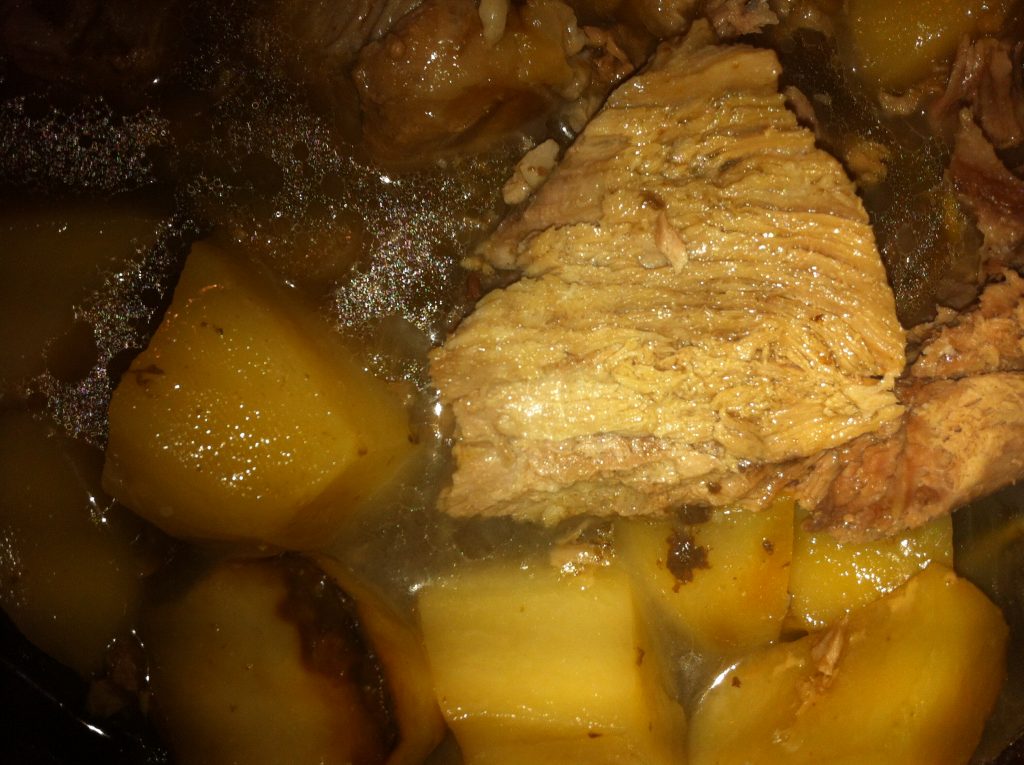 Guvech Earthenware Pot Pork and Potato Recipe – Bulgarian Cooking